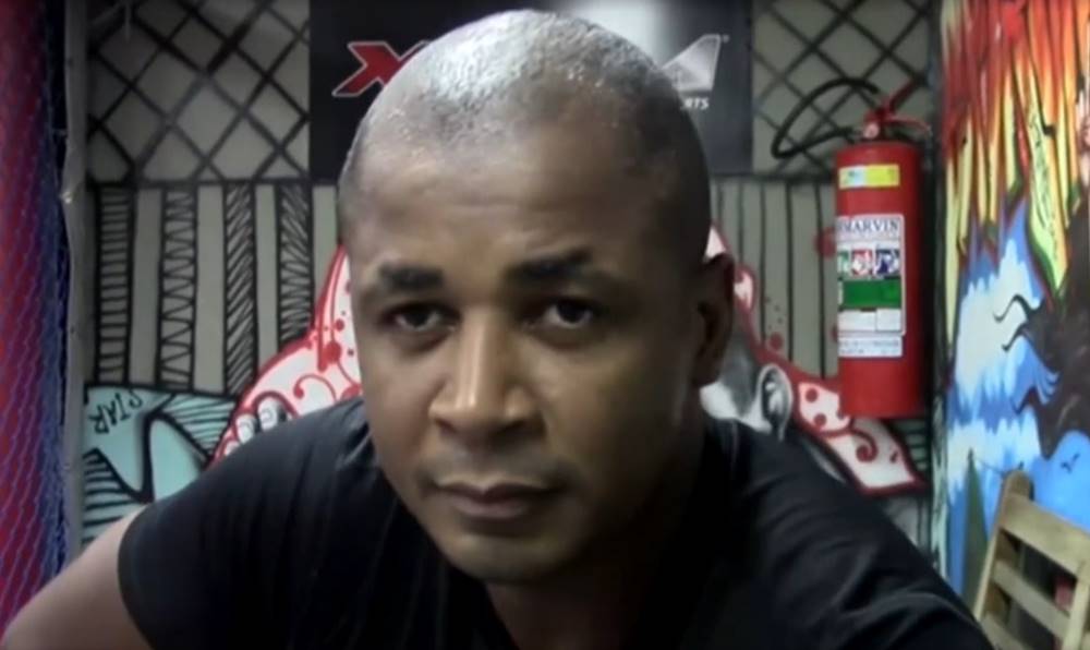 Técnico de astros do MMA é acusado de estupro por atletas de boxe