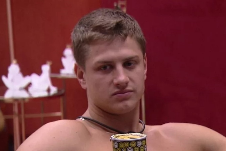 BBB20: Lucas reclama que novos brothers não olham no seu olho