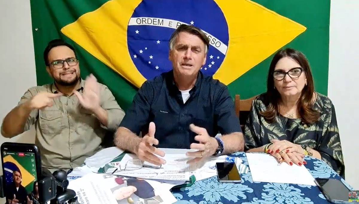 Bolsonaro sobre Nordeste: "Minha filha tem sangue de cabra da peste"