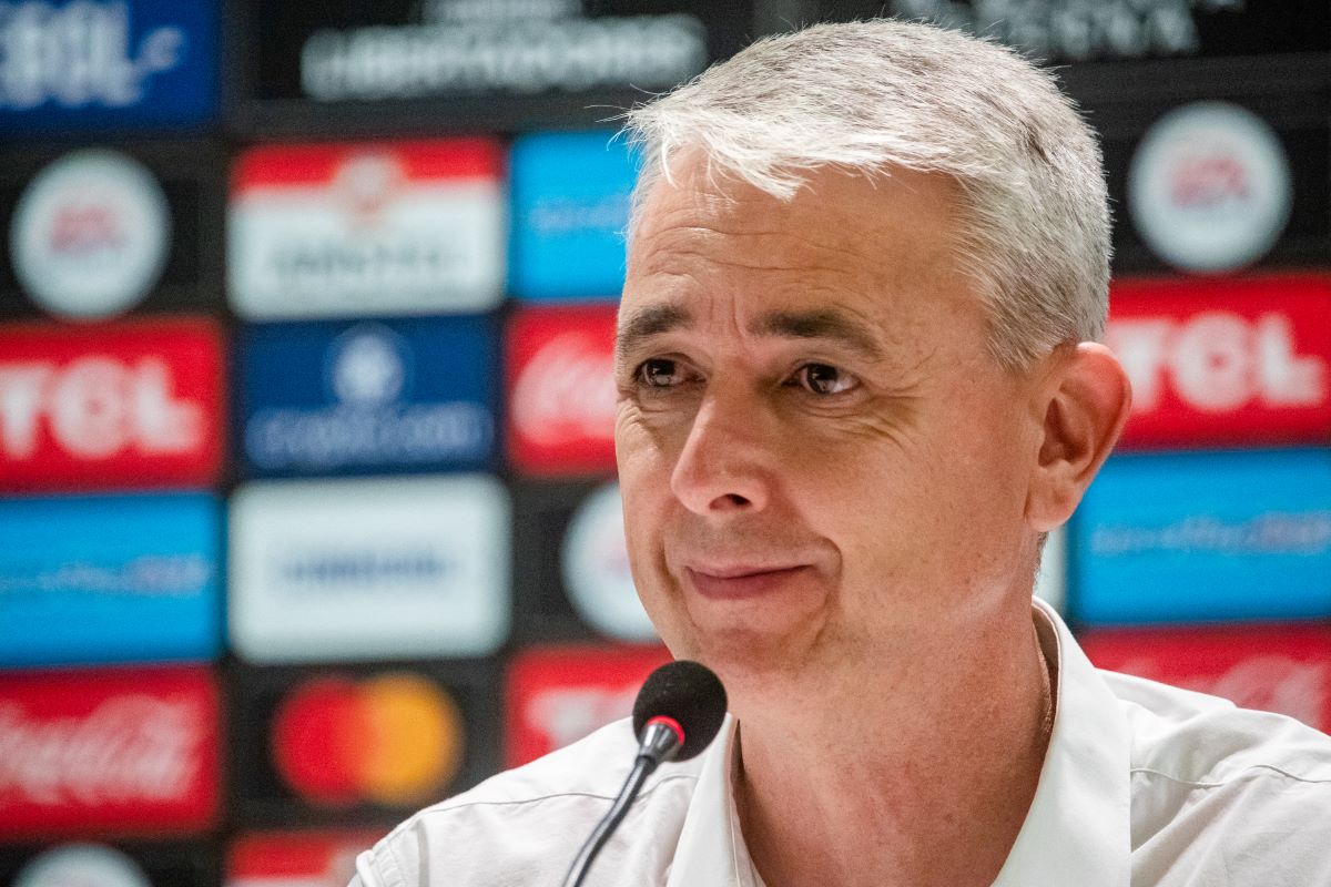 Lúcio Flávio confirma Tiago Nunes como novo técnico do Botafogo