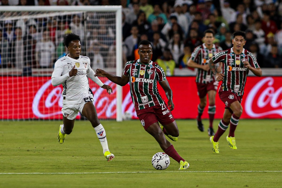 LDU vence Fluminense na ida da Recopa Sul-Americana com gol no fim