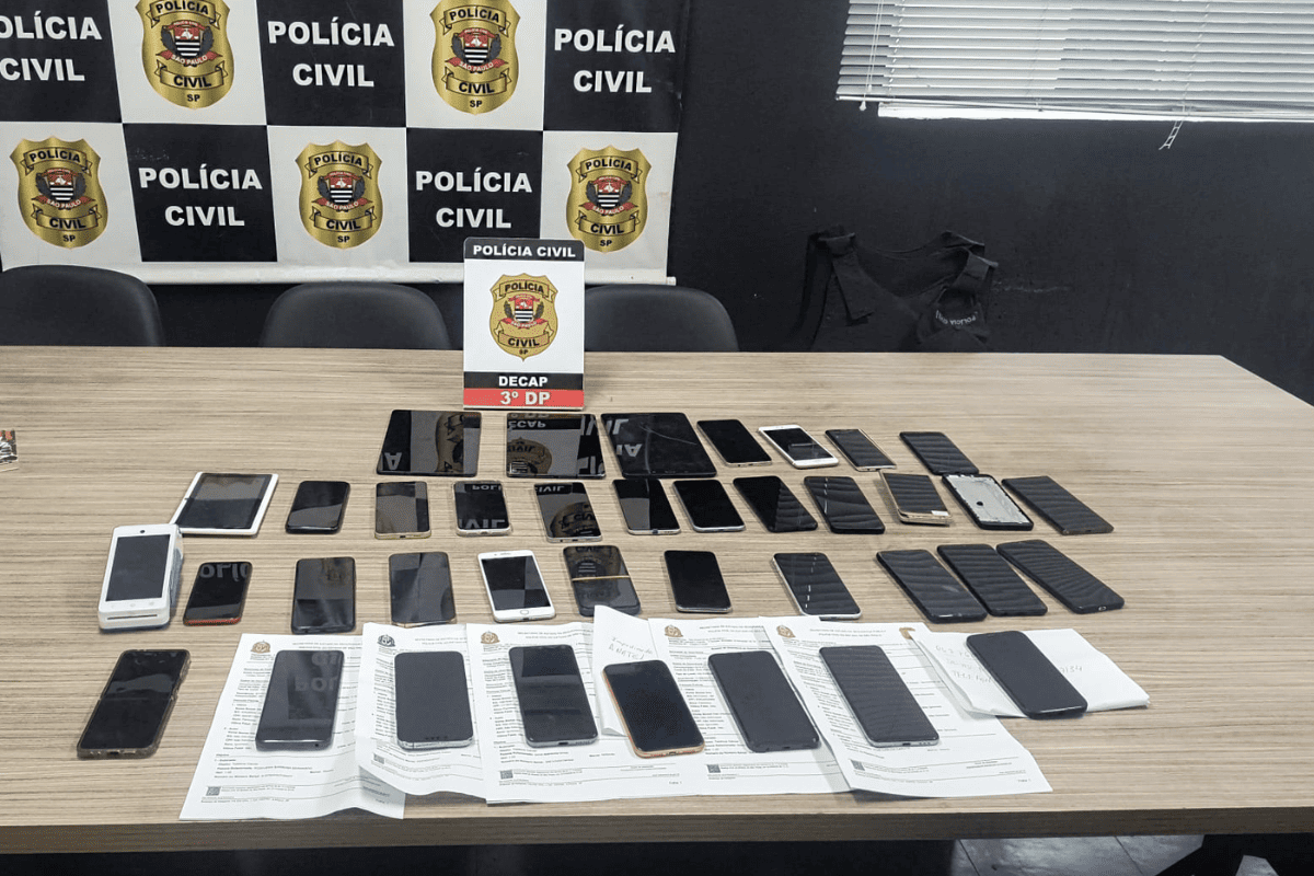 Polícia emite novos alertas para celulares com queixa de roubo em SP