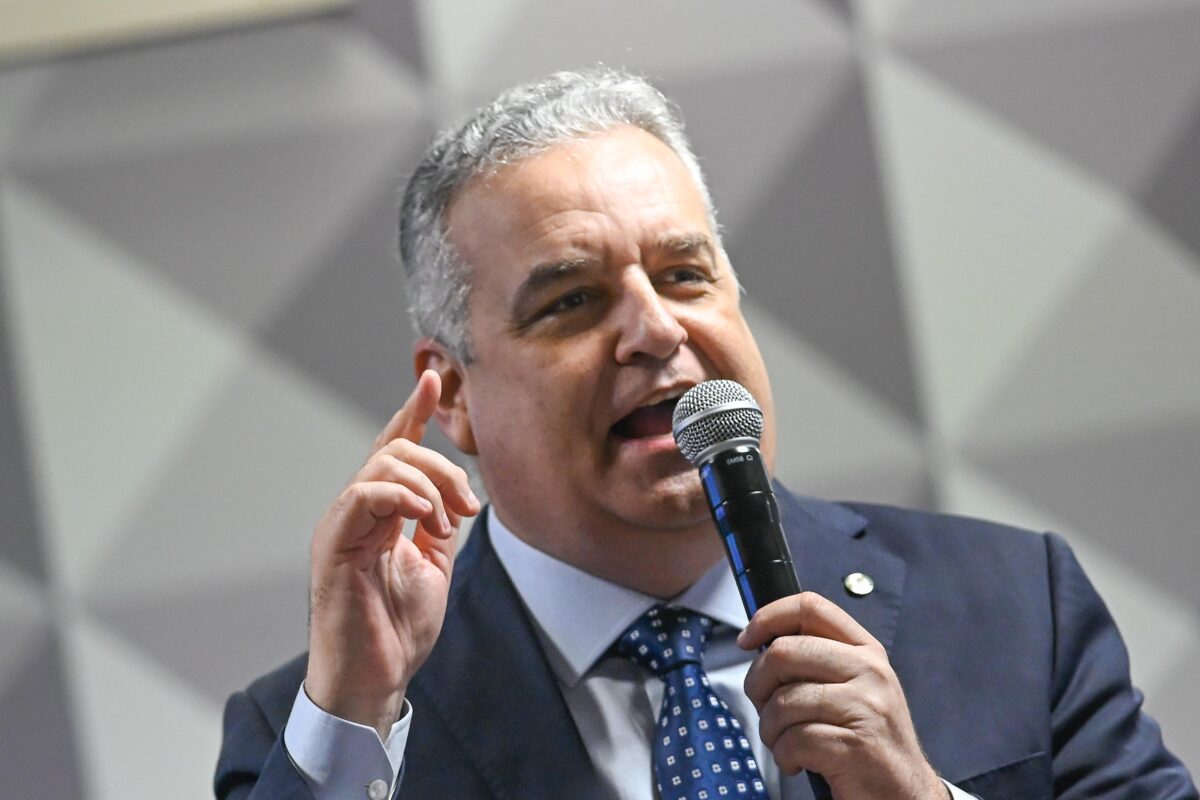 Relator da CPMI do INSS diz que Alcolumbre descumpriu ordem judicial