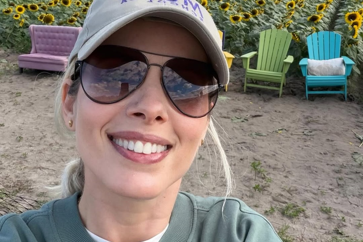 Após cirurgia, Dani Valente volta à web e manda recado: "Quietinha"