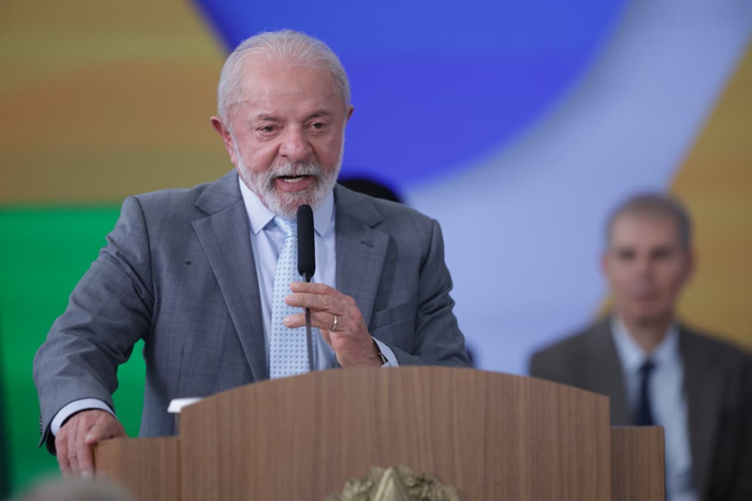 Lula lamenta morte de Oscar Schmidt: "Ídolo brasileiro"